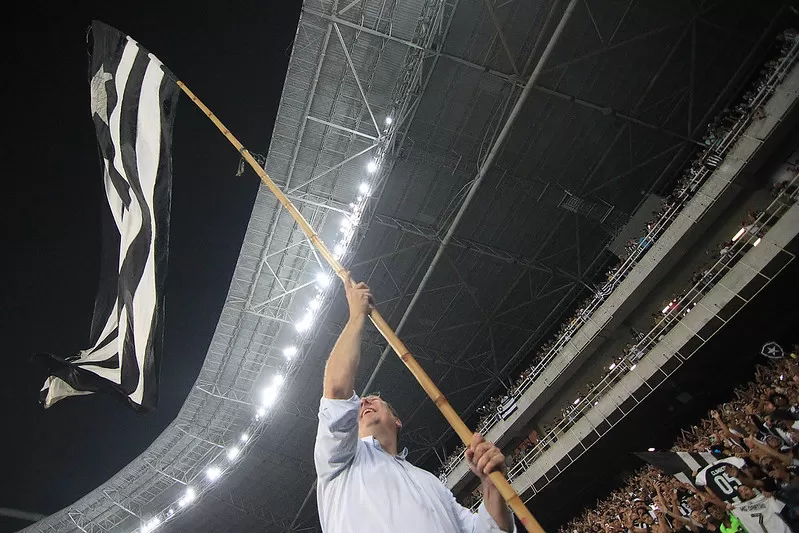 Lateral Rafael enaltece torcida do Botafogo e John Textor: 'Dono ...