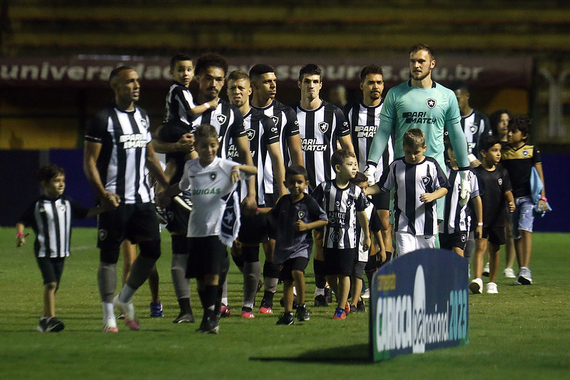 Luis Castro encara título da Taça Rio como obrigação: 'Vamos ...