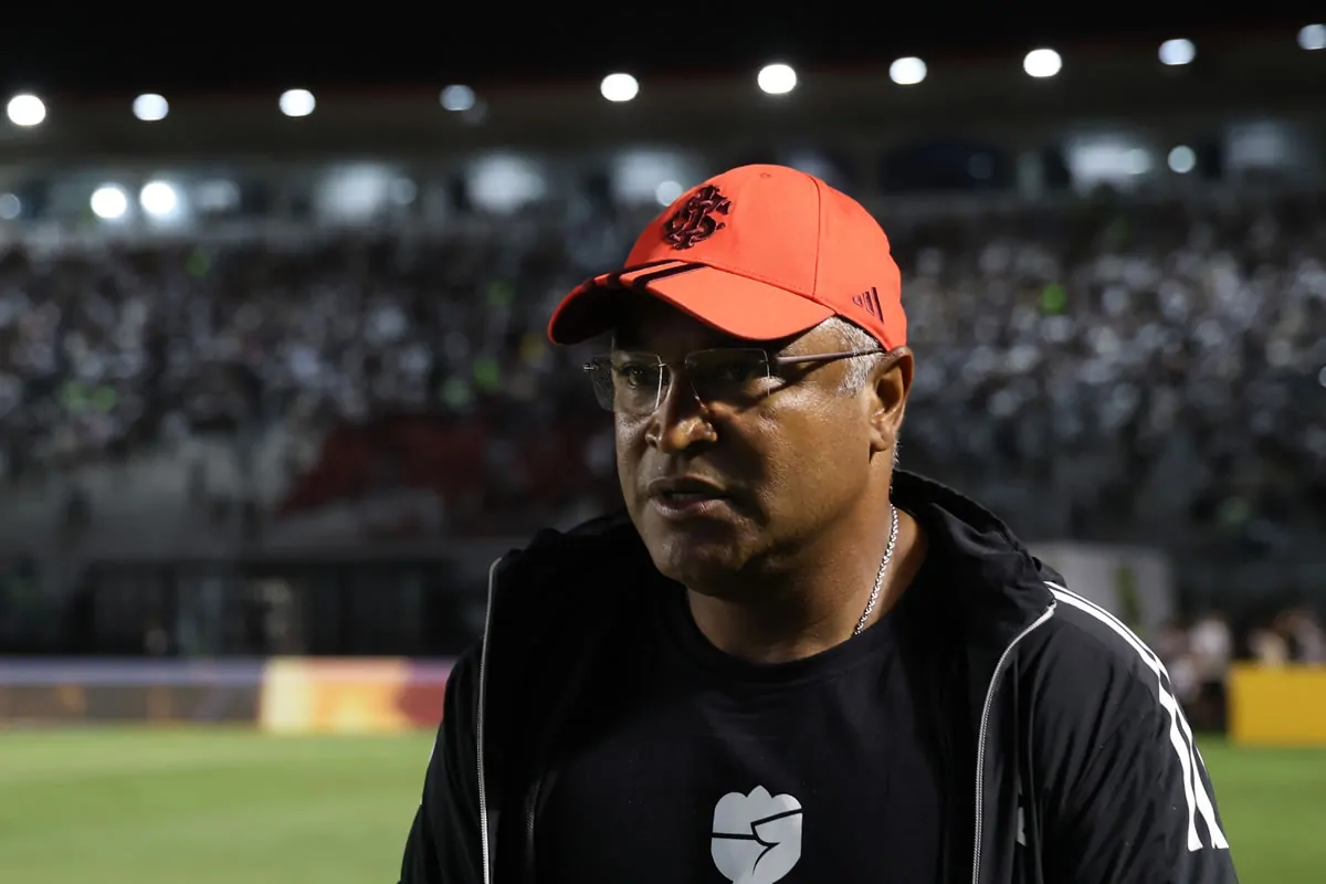 Representante de Roger Machado nega interesse do Botafogo: 'Especulação ...