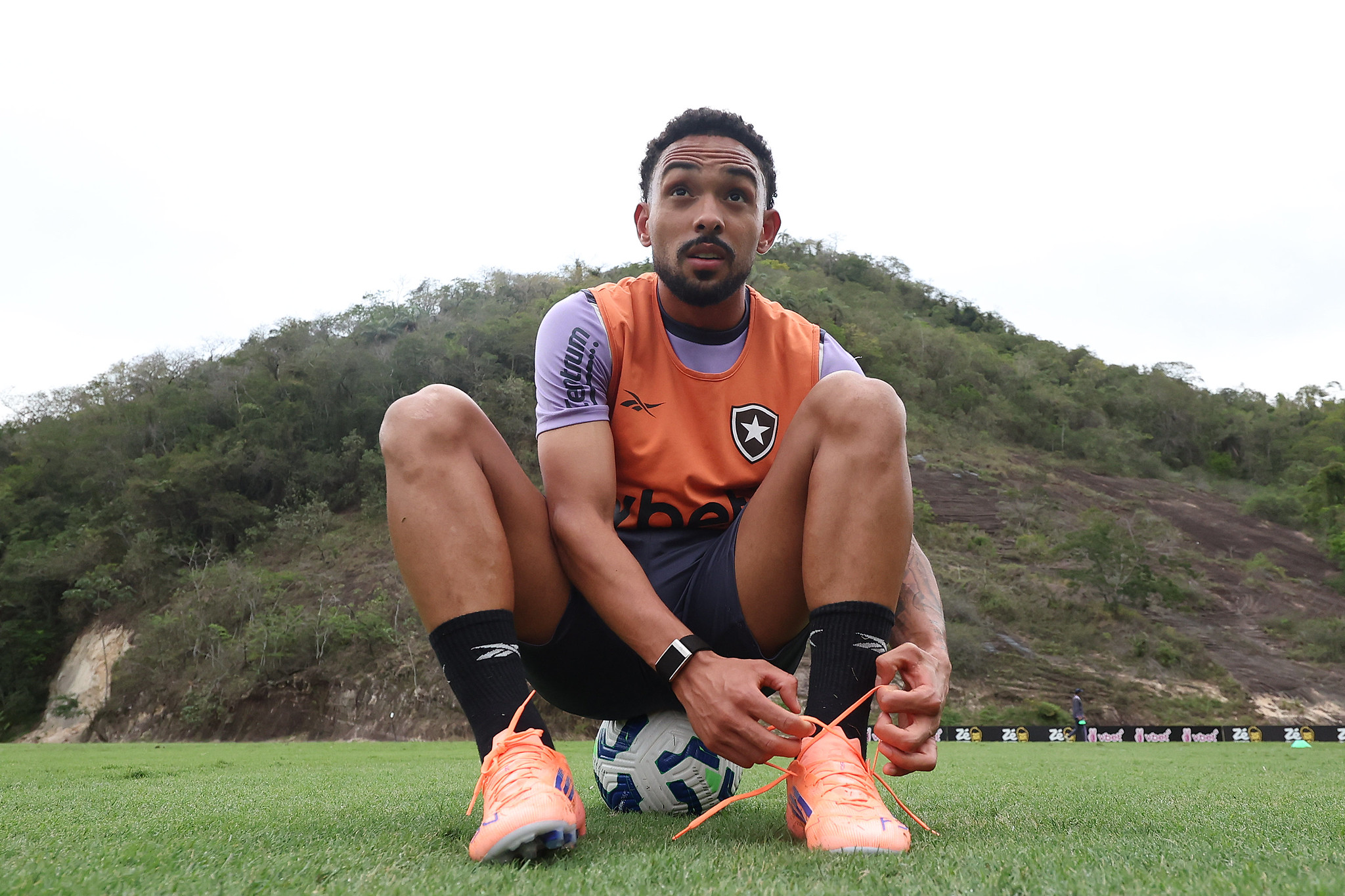 Vitinho diz como se motivou para cumprir metas no Botafogo e sonha com ...